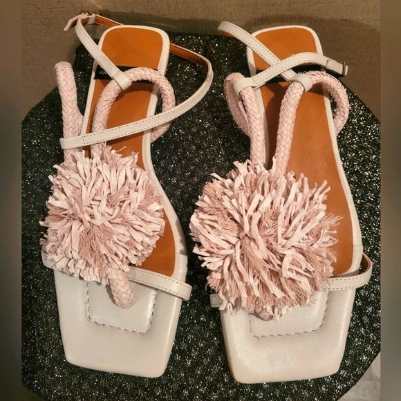 Ángel Alarcon | Shoes | Nwot Angel Alarcon White And Pink Sandals Size ...